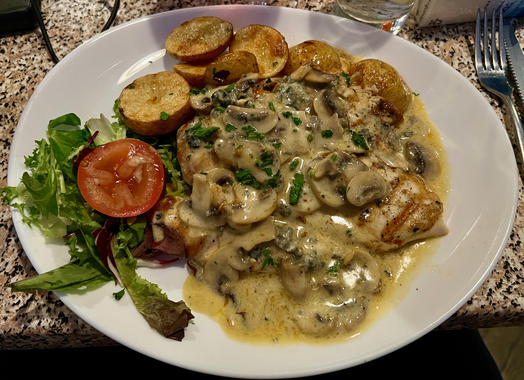 Restaurant review: Papa Gee – Edible Reading