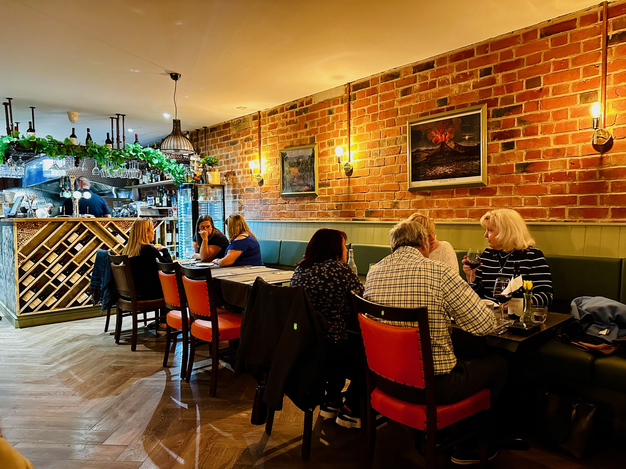 Restaurant review: Vesuvio Pizzeria – Edible Reading